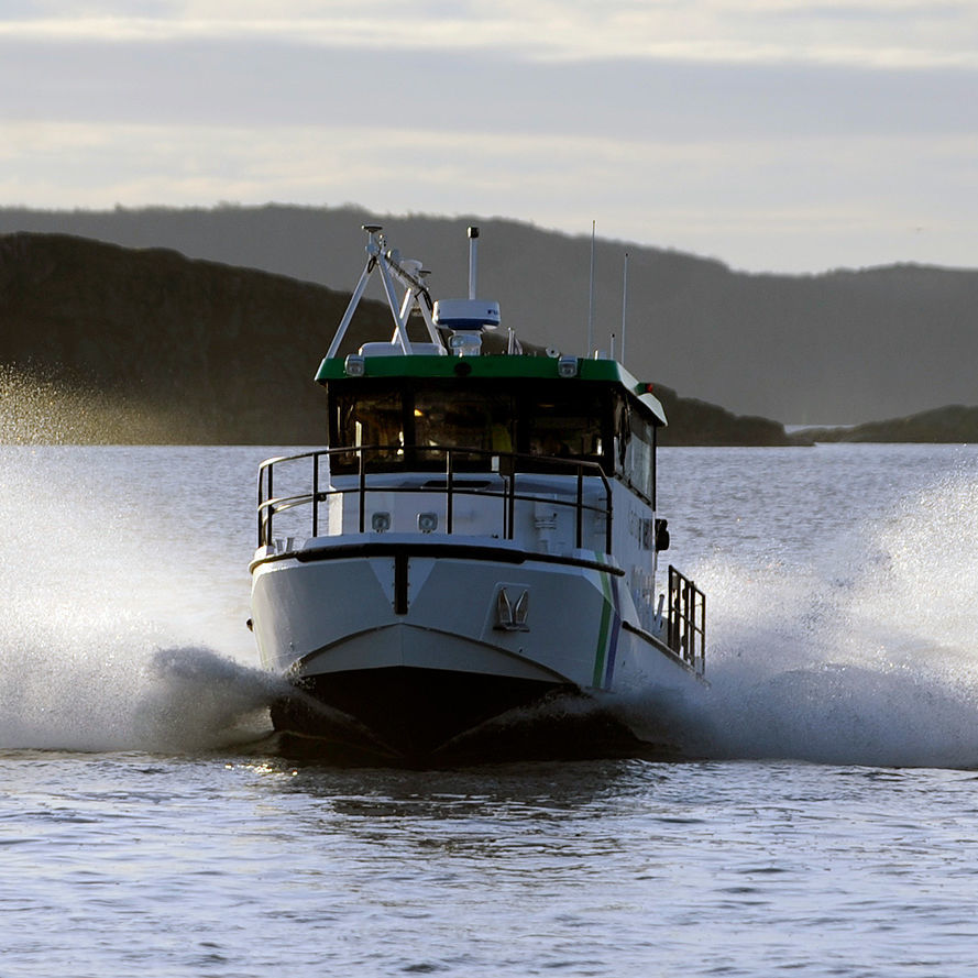 Hydrographic survey boat - 11 M - Swede Ship Marine AB - inboard / aluminum