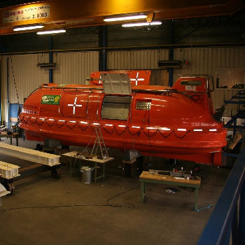 Hyperbaric lifeboat - Chambers Oceanics Ltd - for ships