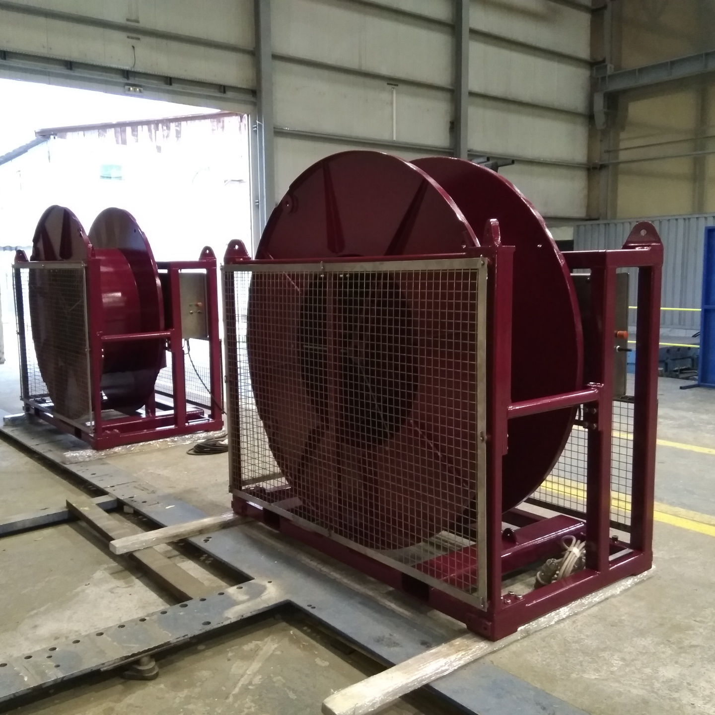 Ship winch - Array - ROMICA TIE GROUP - for shipyards / electric drive ...