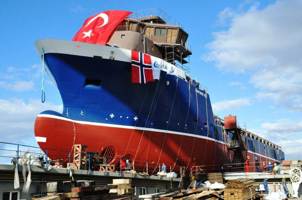 Platform supply vessel (PSV) offshore support vessel - MAKALU - Cemre ...