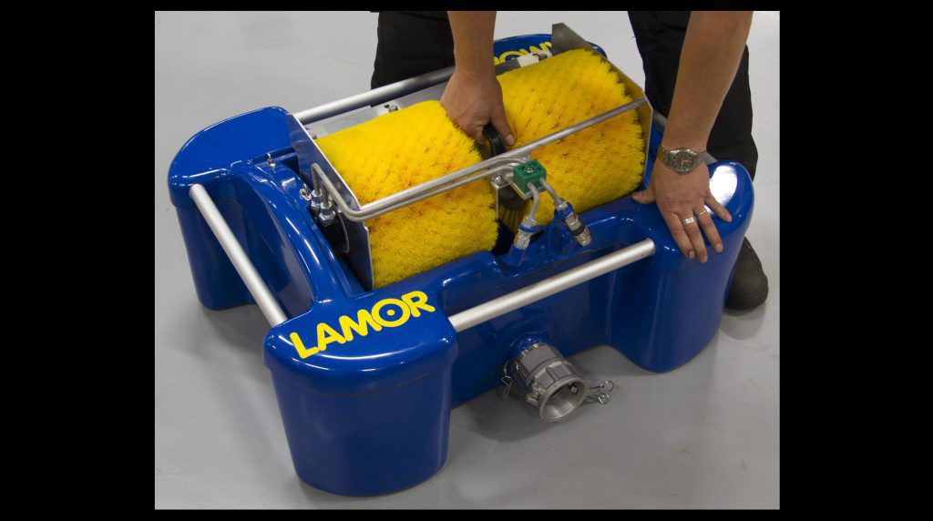 Multi-brush oil skimmer - Minimax 12 - LAMOR - Videos