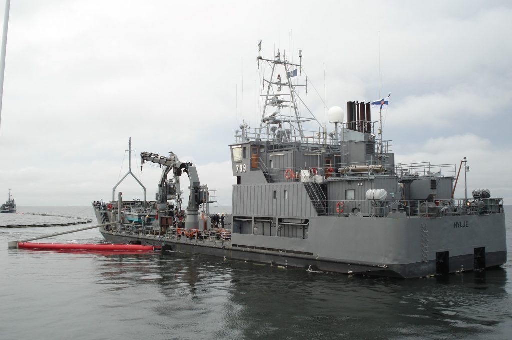 Brush oil skimmer - LORS - LAMOR - for ships