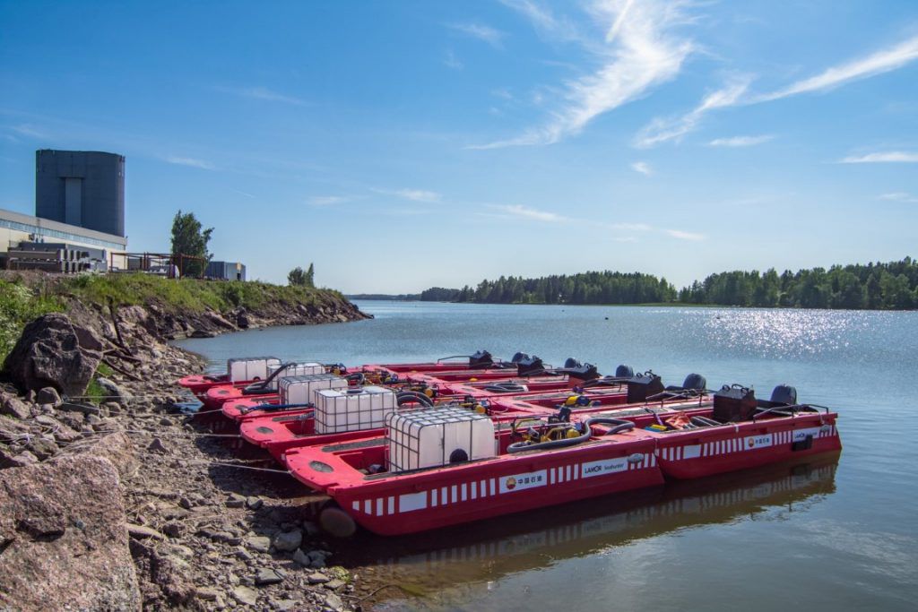 Work boat - 384814 - LAMOR - catamaran / outboard