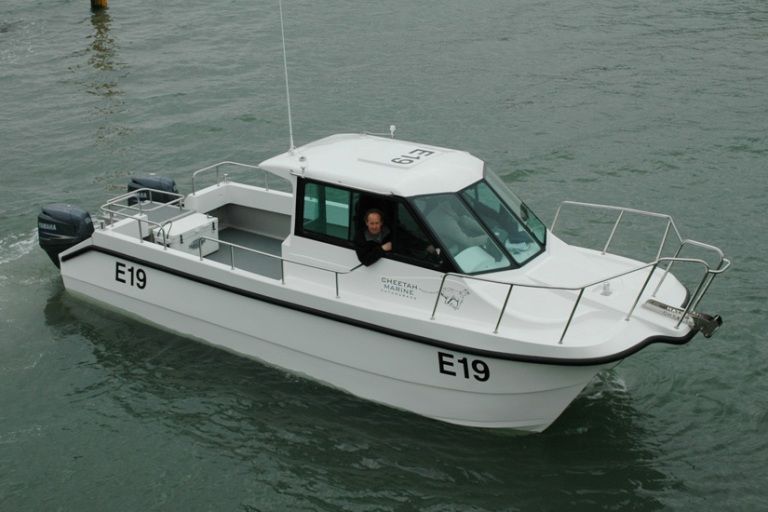 Outboard walkaround - Bluewater - Cheetah Marine - twin-engine / with ...