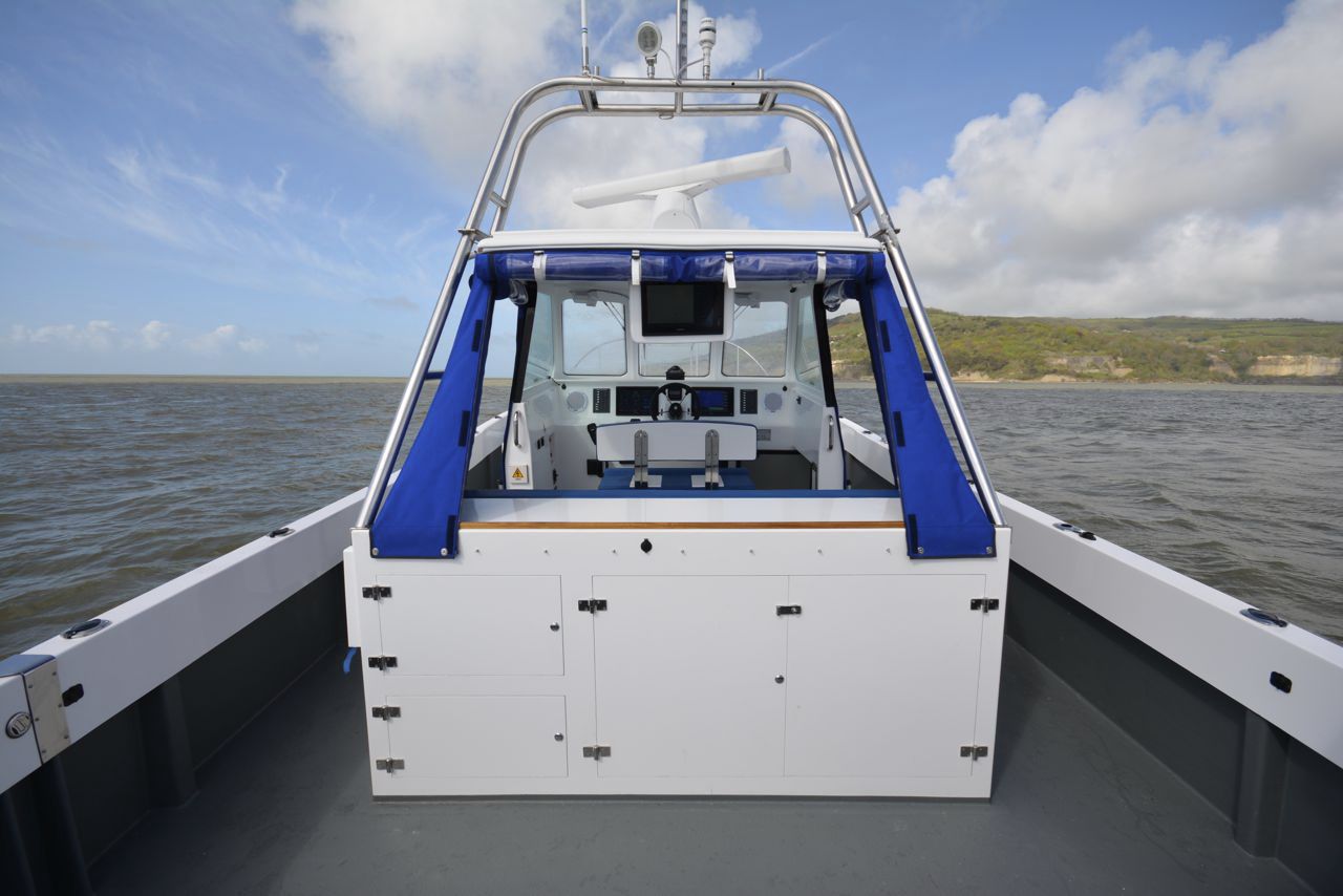 Catamaran express cruiser - Bleu Camargue - Cheetah Marine - outboard ...