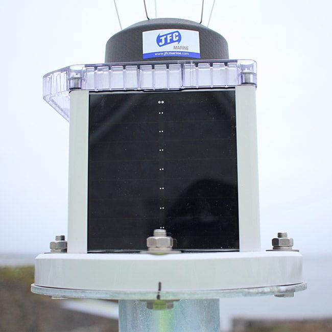 Port signalling light - 2-4 NM - JFC Manufacturing Co - LED / solar / white