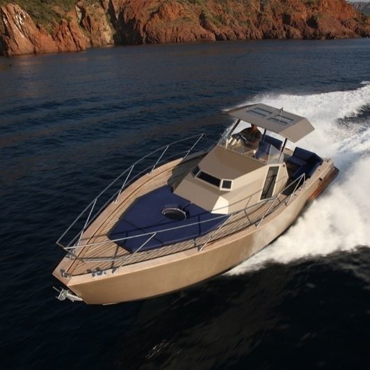 Inboard express cruiser - Squalt 33 - SQUALTEC - open / center console ...