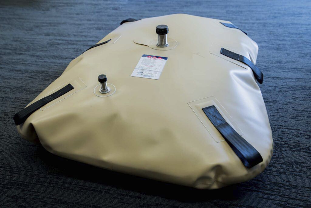 Fuel tank - YANLYN OUTDOOR SPORTS - liquid / temporary storage / bendable