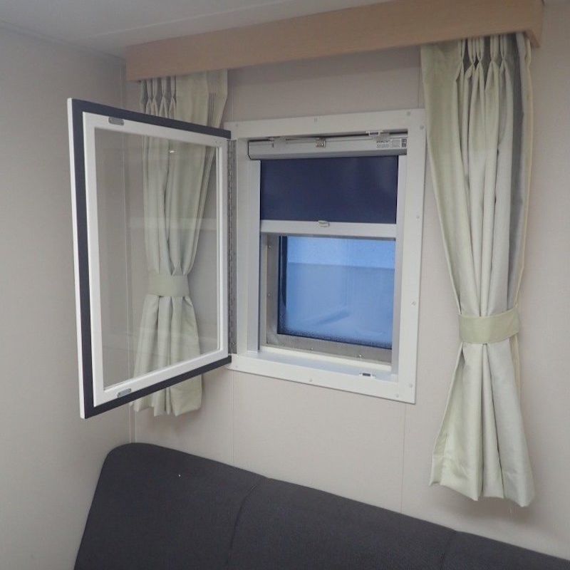 Roller window covering - STOPLITE - Solar Solve - blackout / fabric ...