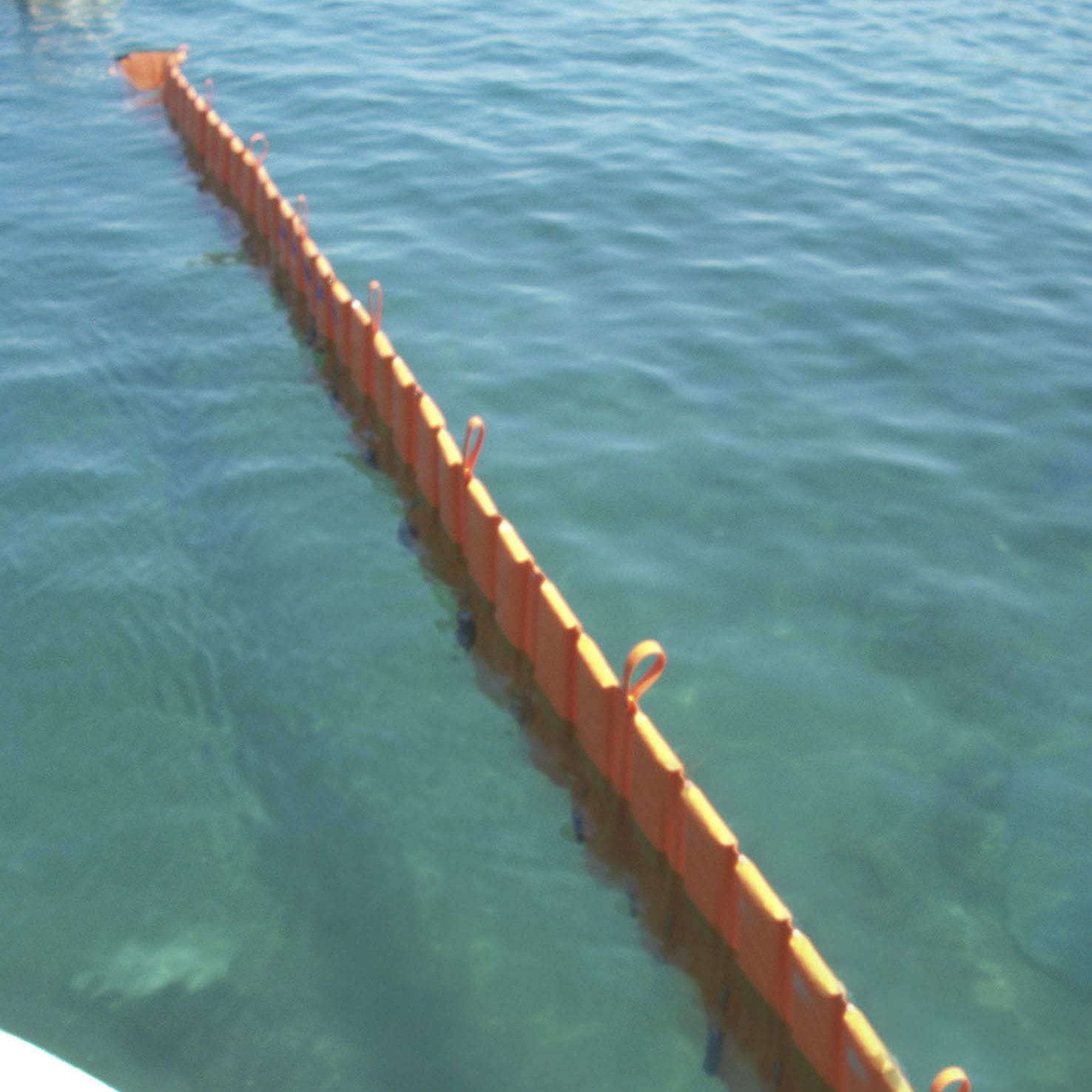 Pollution control boom - OB-DEEP - Safetmade Marine Products Co ...