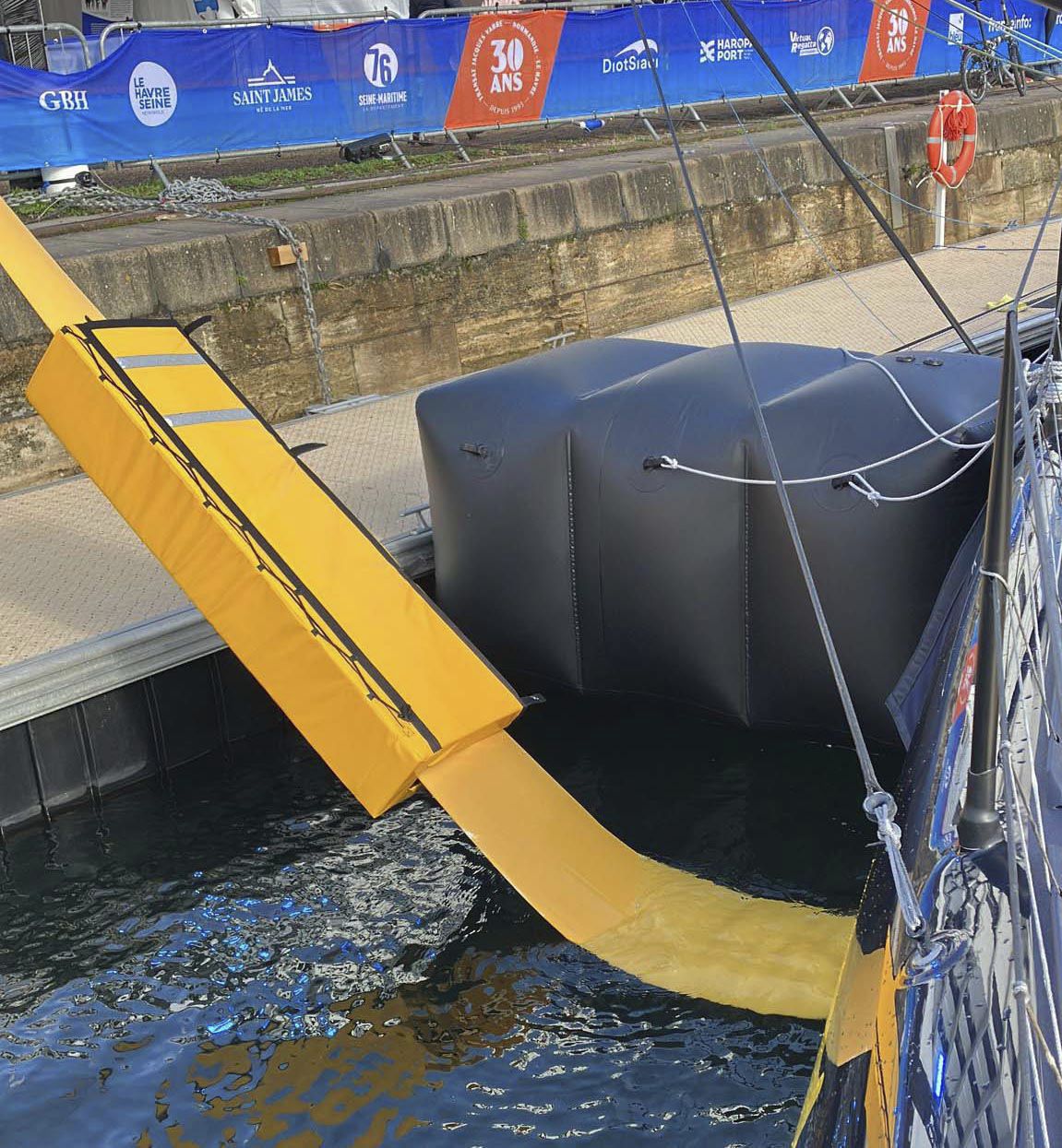 Yacht fender - FENDACUBE - DEFENDA - for docks / pier / custom