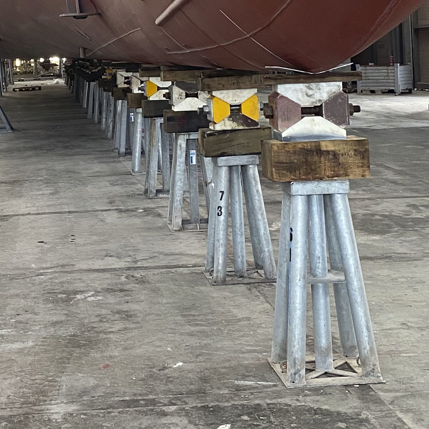 Motor boat stand - TAF Ton. 100 - Naval Tecno Sud - keel / fixed