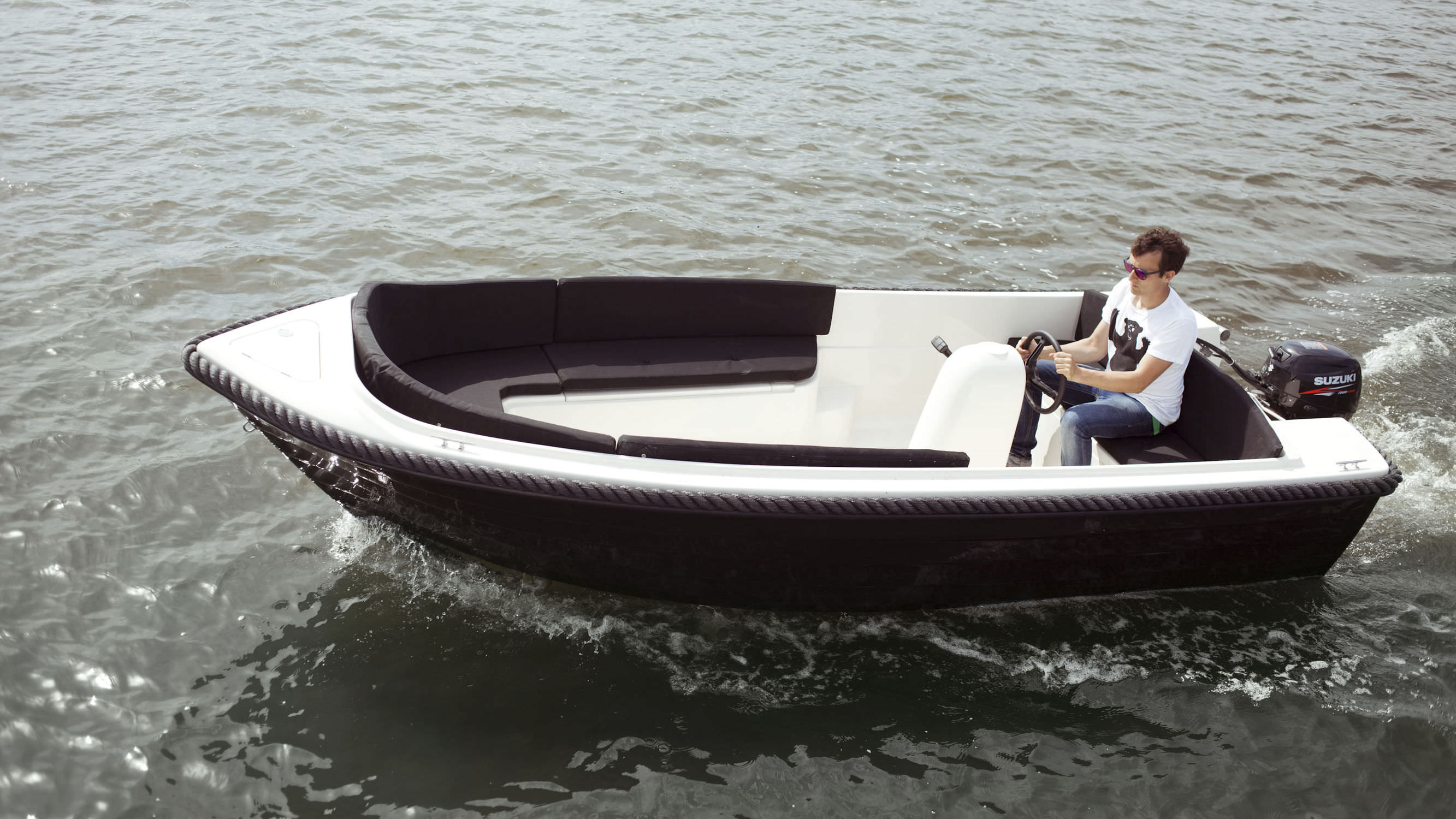 Outboard runabout - Admiral 470 XL - Admiral Boats S.A. - electric ...