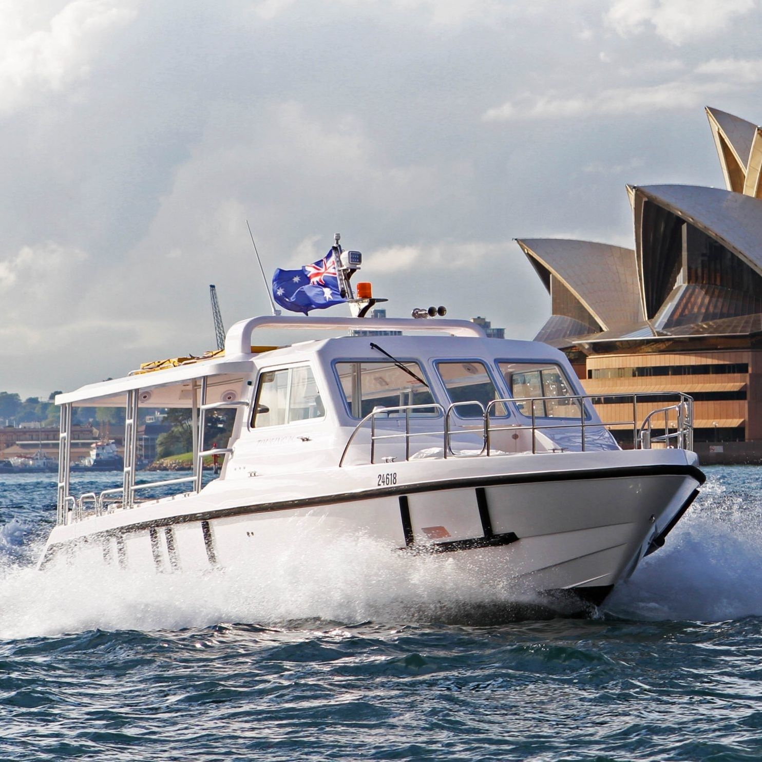 Passenger boat - Touring 36 - SMART OWN - outboard / GRP