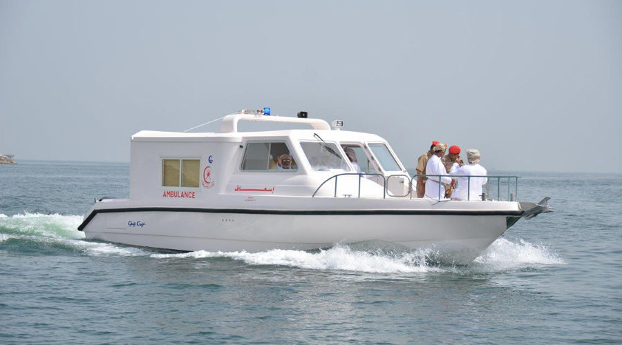 Ambulance boat - 36 - Smart Own - outboard / GRP / medical