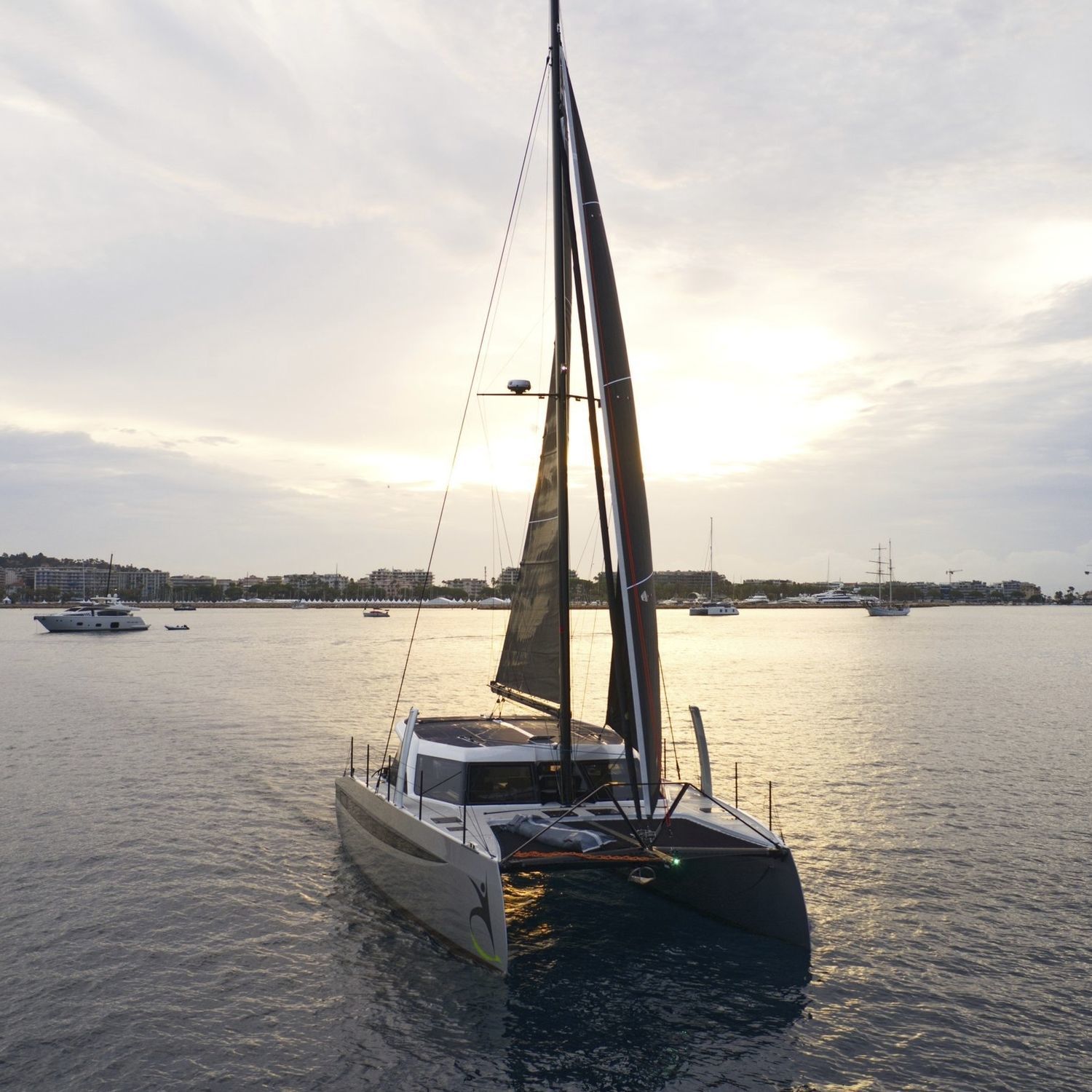 Catamaran - 44 - HH CATAMARANS - cruising / 4-cabin / with deck saloon