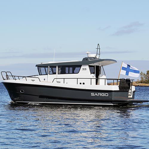 Inboard express cruiser - 33 - SARGO BOATS / Sarins Batar Oy Ab - twin ...