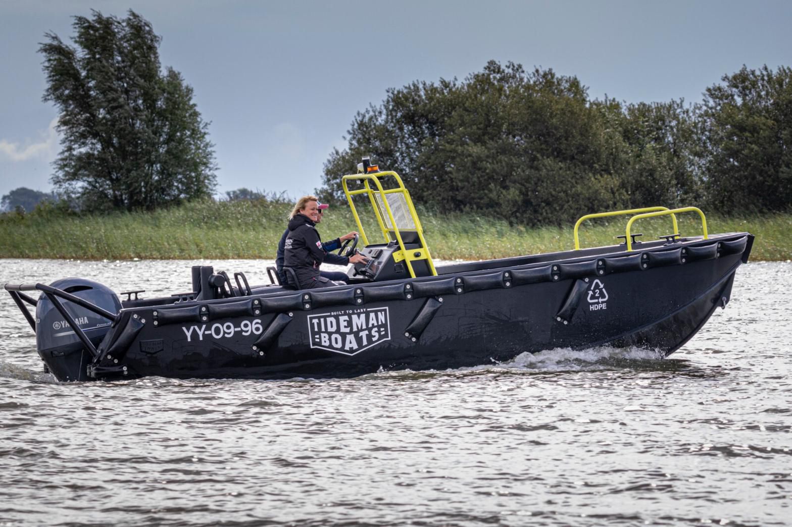 Patrol boat - RBB 700 OB - Tideman Boats BV - dive support boat ...