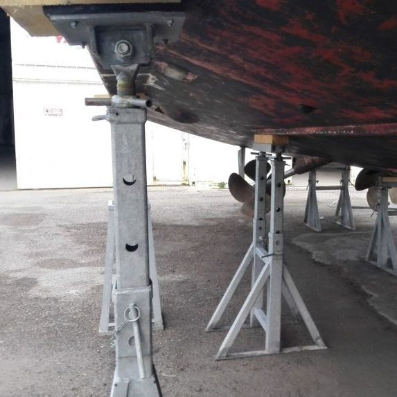 Adjustable boat stand - CDPR. 020 - fgm tecnology