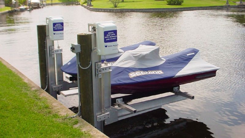 Jet-skis elevator - 4500 DUAL PWC - IMM Quality Boat Lifts, Inc.