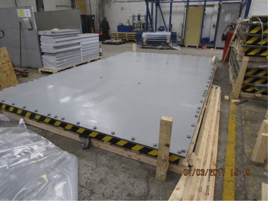 Ship hatch cover - Lift Off - MML Marine Ltd