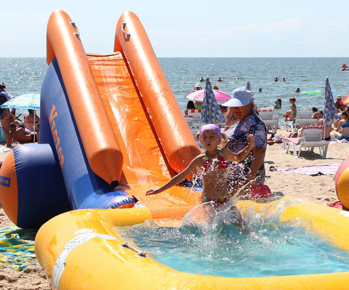 Slide water toy - Wave - Vector Inflatables - for recreation centers ...