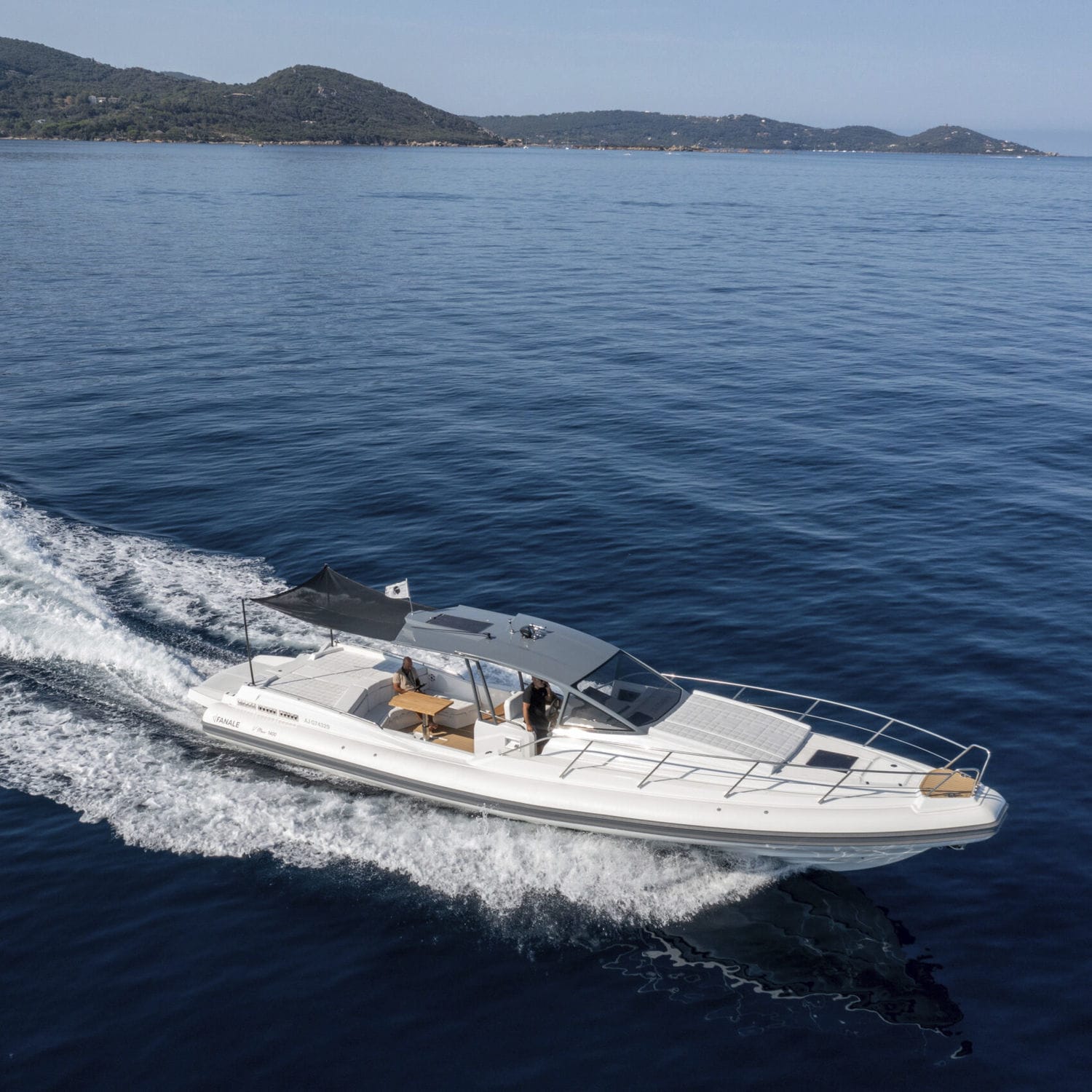 Inboard inflatable boat - MAIO 1400 - Fanale Marine - twin-engine ...