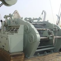 Winch with spooling device - All boating and marine industry manufacturers