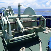 Winch with spooling device - All boating and marine industry manufacturers