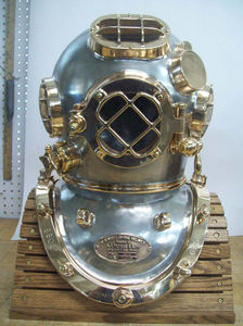 Professional diving helmet - M0200AT - DESCO Corporation