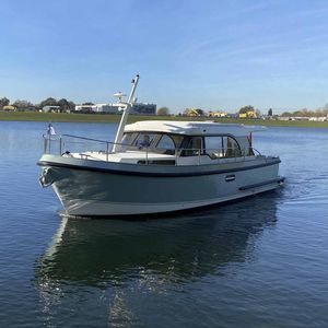 Inboard express cruiser - 40 SL Sedan - Linssen Yachts B.V. - hard-top ...