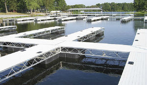 Aluminum dock decking - QT Powder Coated - Hewitt Boats Lifts and Docks