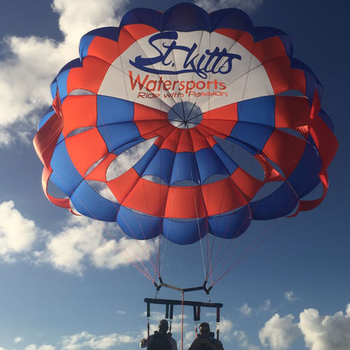 Custom-made parasail - XXTREME 33.5 - CUSTOM CHUTES - for high winds ...