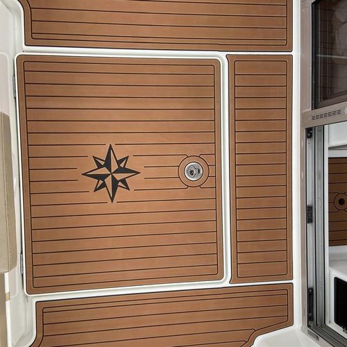 Non-slip boat decking - Deckfab - cockpit linings / teak slat / teak-effect