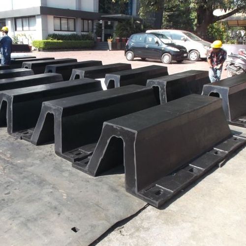 Harbor fender - DYNA - IRM Offshore and Marine Engineers PVT. LTD ...
