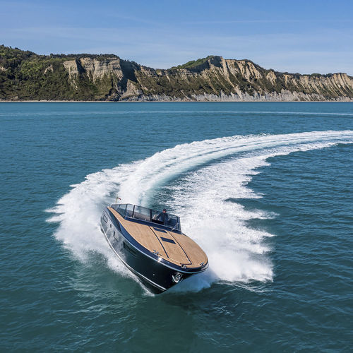 Inboard express cruiser - 45RS - Itama - twin-engine / open / dual-console
