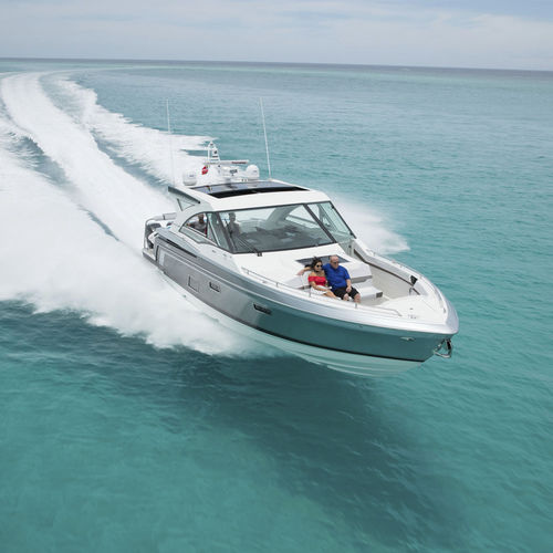 Outboard express cruiser - 430 Super - Formula - four-engine / hard-top ...