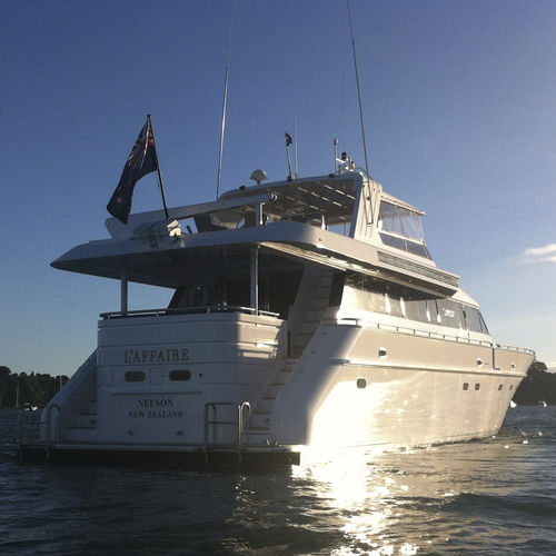 Cruising motor yacht - L’AFFAIRE - Warwick Yacht Design - flybridge ...