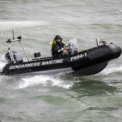 Professional rescue boat - 525 PRORAID - Sillinger - dive support boat ...