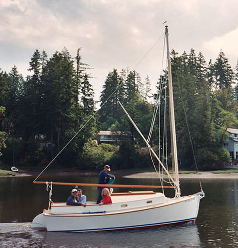 Classic sailboat - Wompus Cat - Devlin - catboat / gaff rig