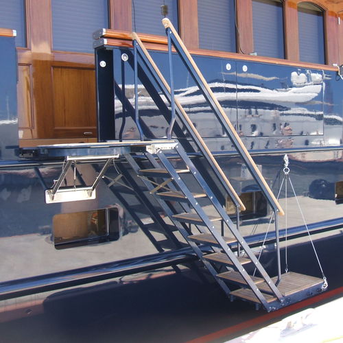 Yacht ladder - Mar Quipt - for ships / retractable / side boarding