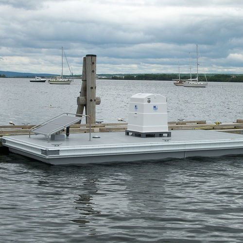 Floating pump-out - dock - Keco Pump & Equipment - for boat / for ...