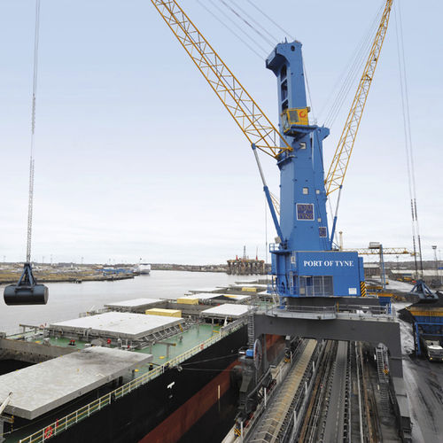 Port crane - Konecranes - for heavy loads / floor track / luffing jib