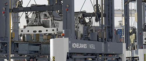 Container straddle carrier - A-SPRINTER - Konecranes