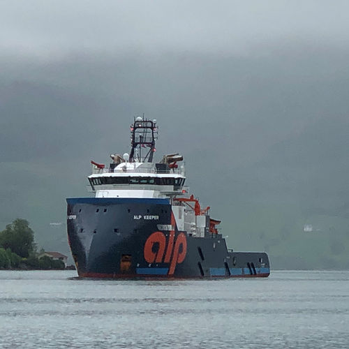 Anchor-handling tugboat (AHT) offshore support vessel - Boka Keeper ...