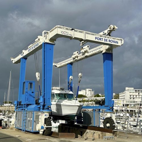 Remotely controlled travel lift - BL30TLE-90°DSC - BOAT LIFT - electric