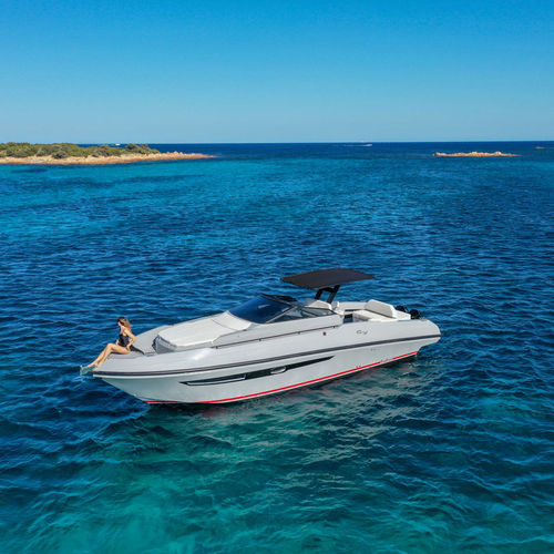 Outboard walkaround - DAYTONA 34 - RIO YACHTS - twin-engine / center ...