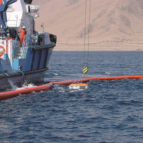 Pollution control boom - Sentinel - Vikoma International - permanent ...