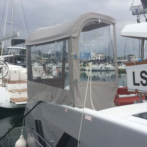 Power boat cockpit enclosure - tower webs - Excess 14 - TTOP Nautic ...