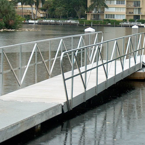 Dock handrail - Old Saltz
